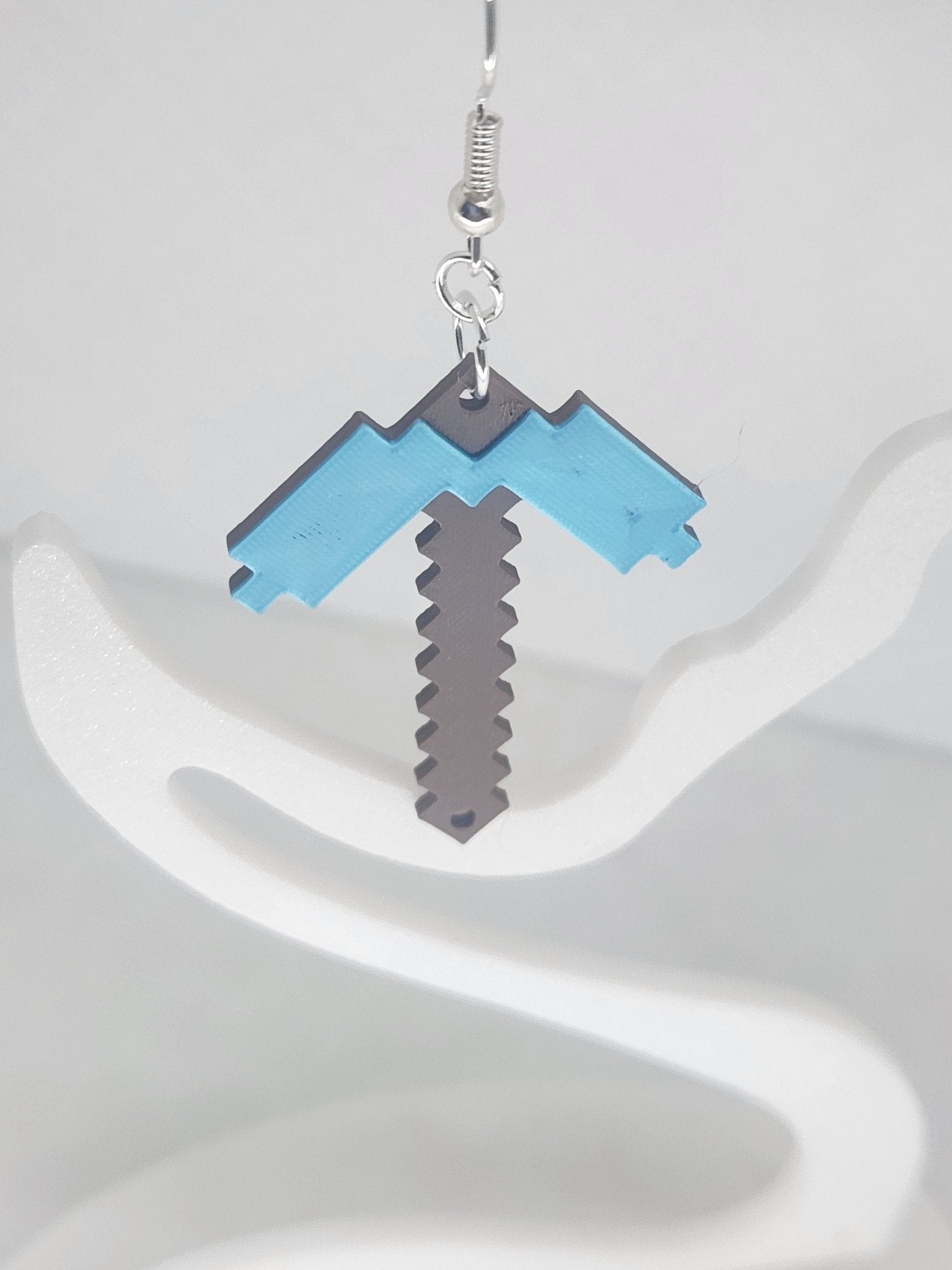 Minecraft Pickaxe Earrings - 3D Printed – Erratically Eccentric Creations